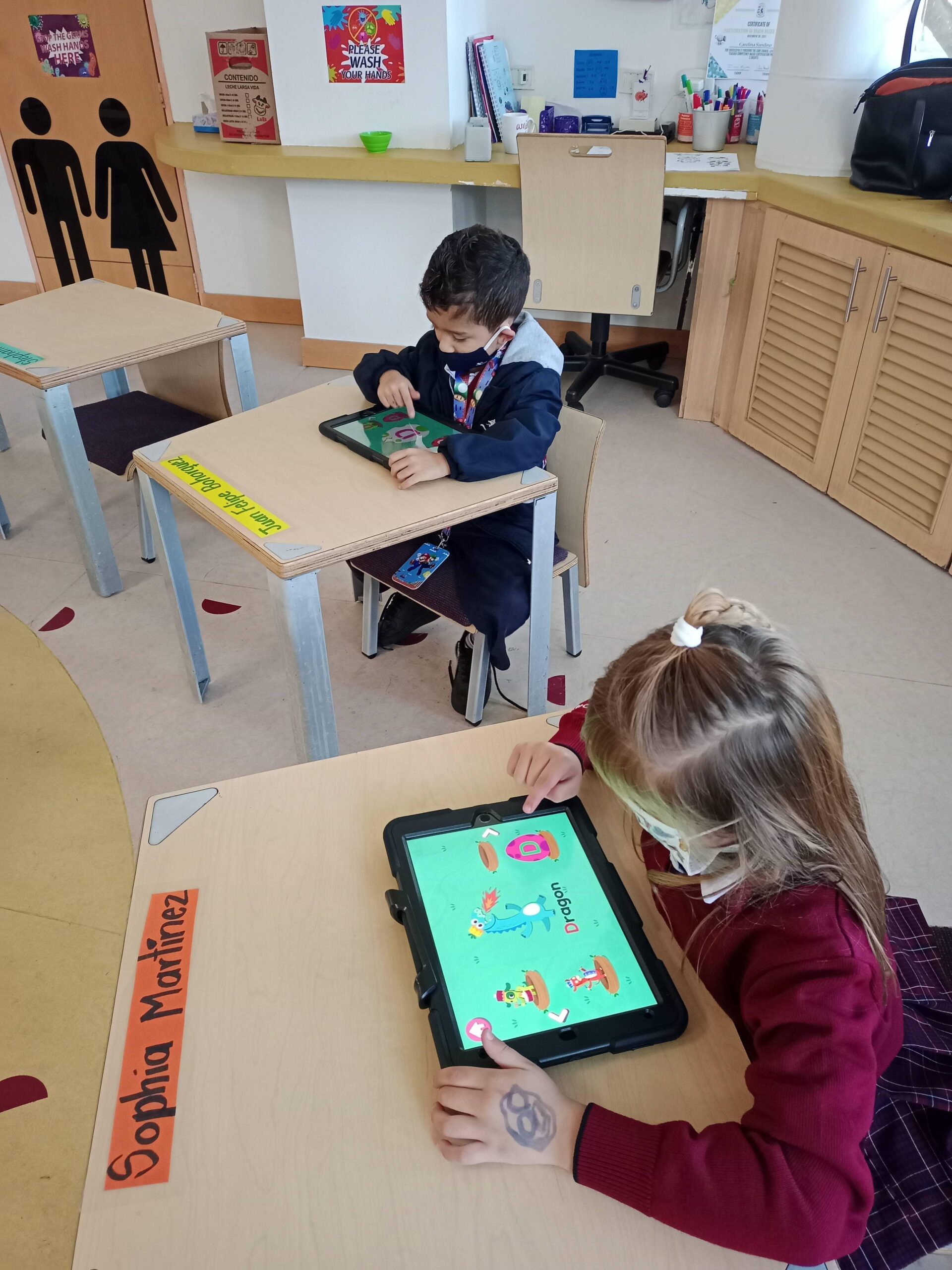 Ipads! A great tool for young learners – English Class – PK